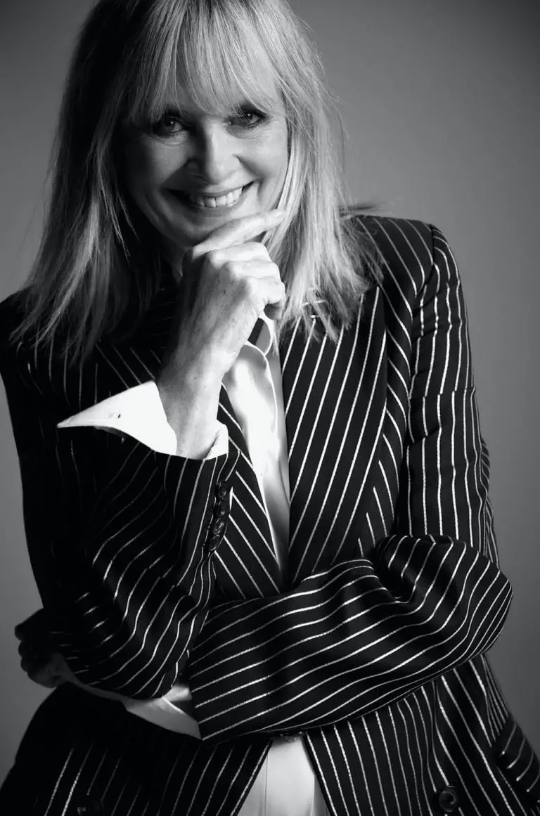 11 Inverted Triangle-Shaped Models Inspiring the Fashion World - Kenyalogue